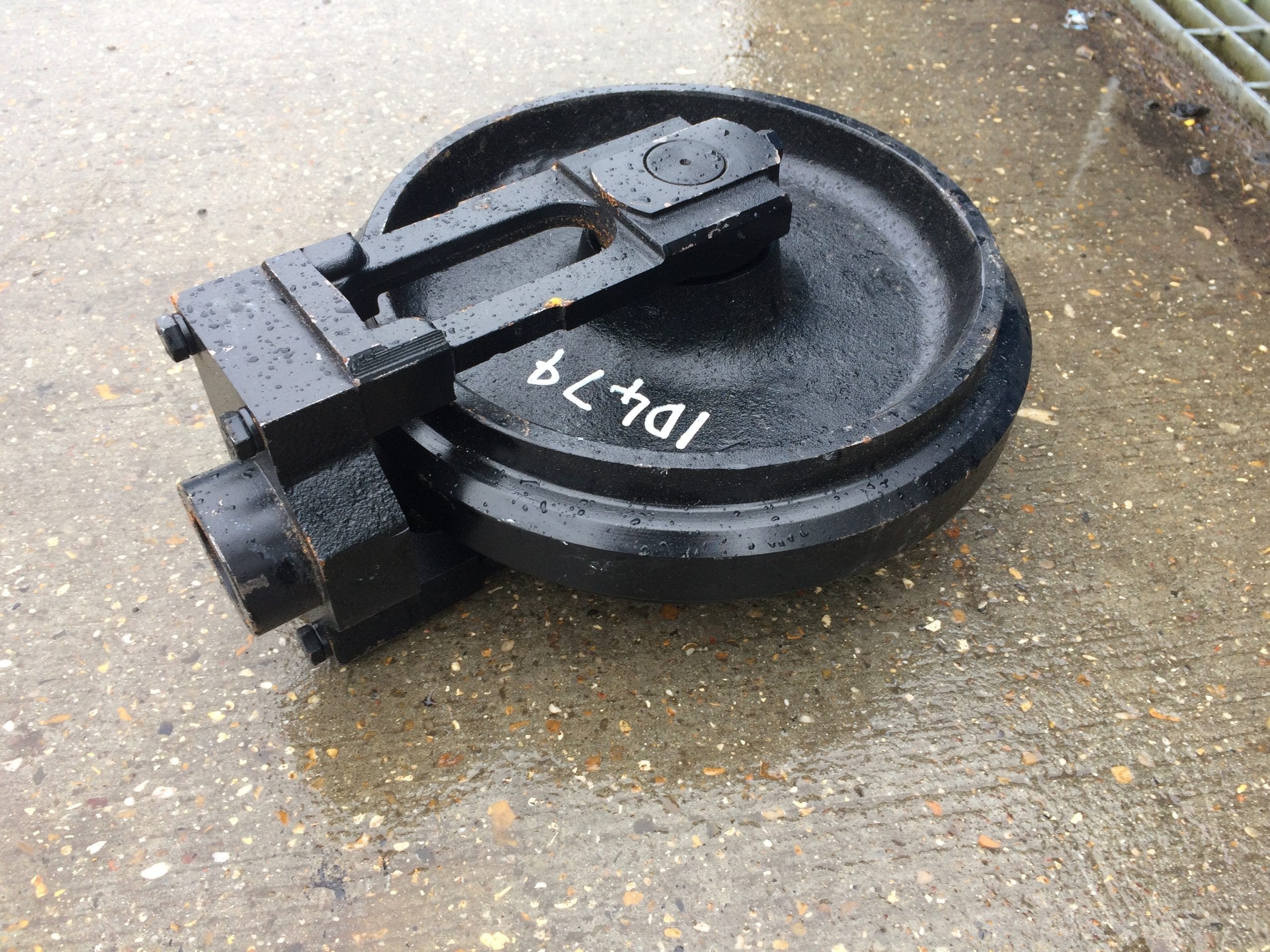 Idler For JCB 8052 8055 805.2 8060 8050 8065 - Plant Spares Online