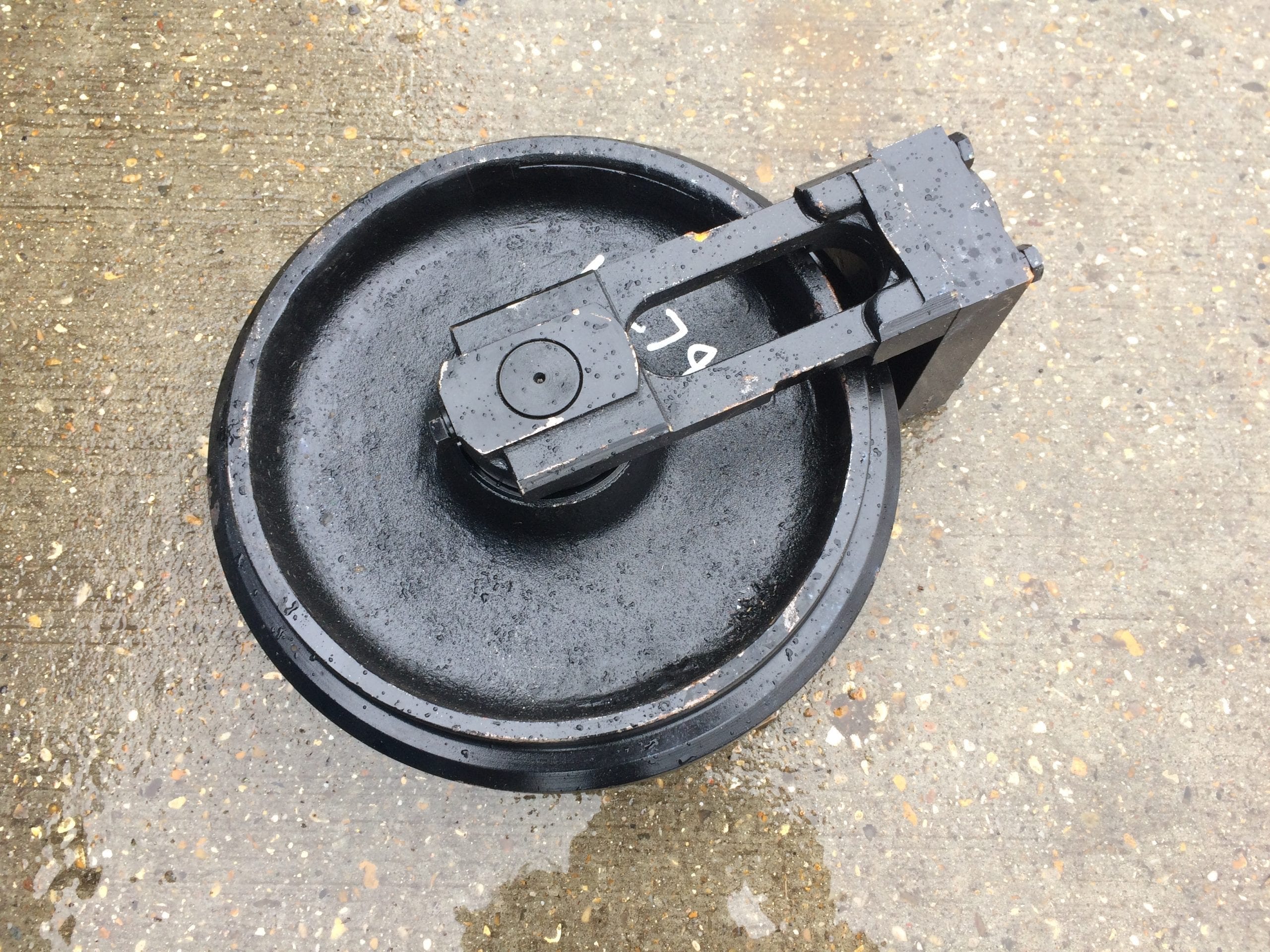 Idler For JCB 8052 8055 805.2 8060 8050 8065 - Plant Spares Online